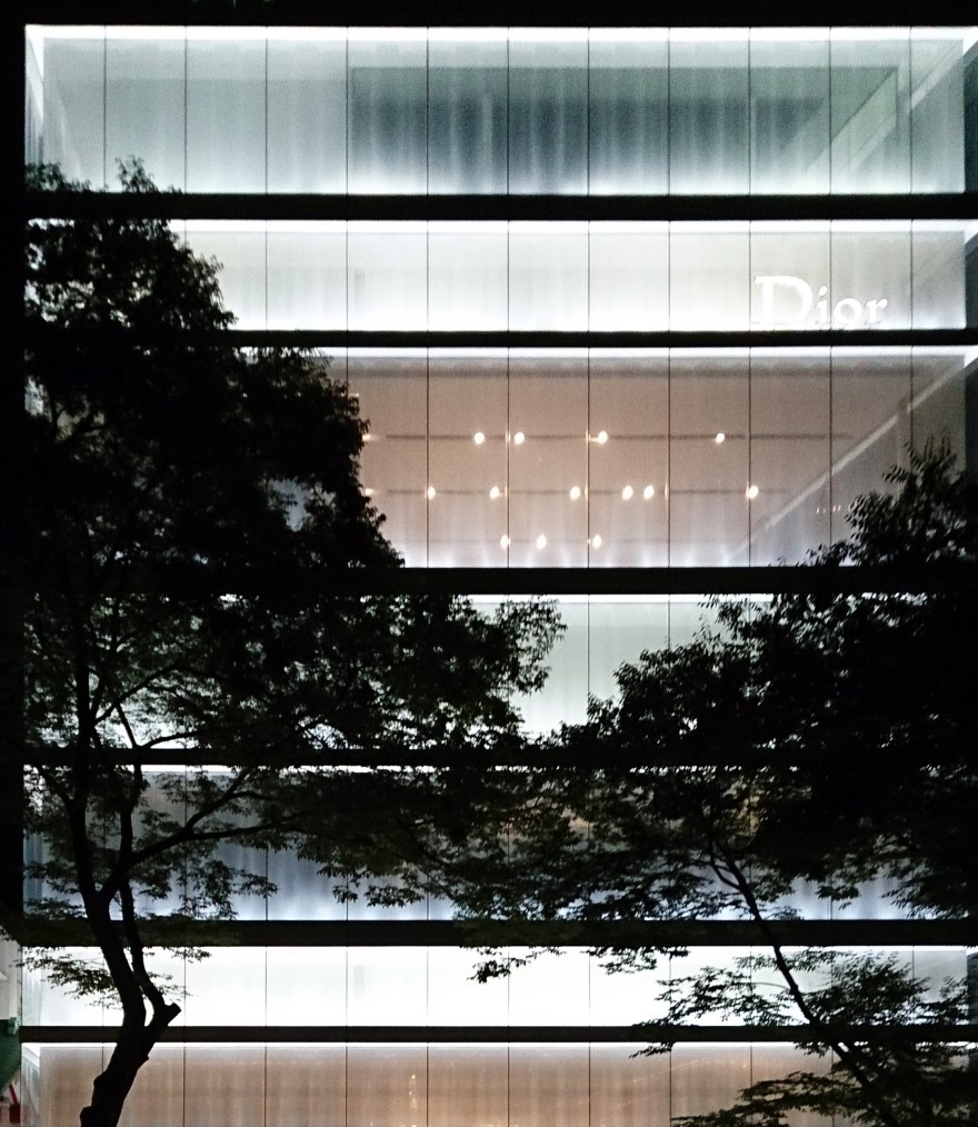 2003 – Dior Omotesando – SANAA – architecture tokyo