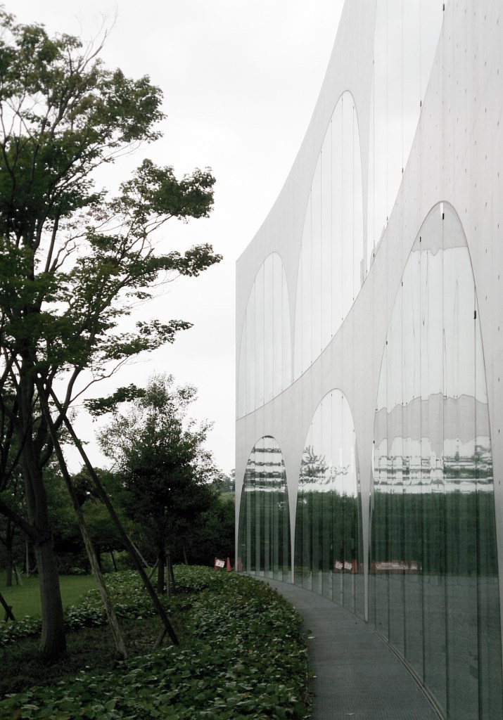 2007 – Tama Art University Library – Toyo Ito – architecture tokyo